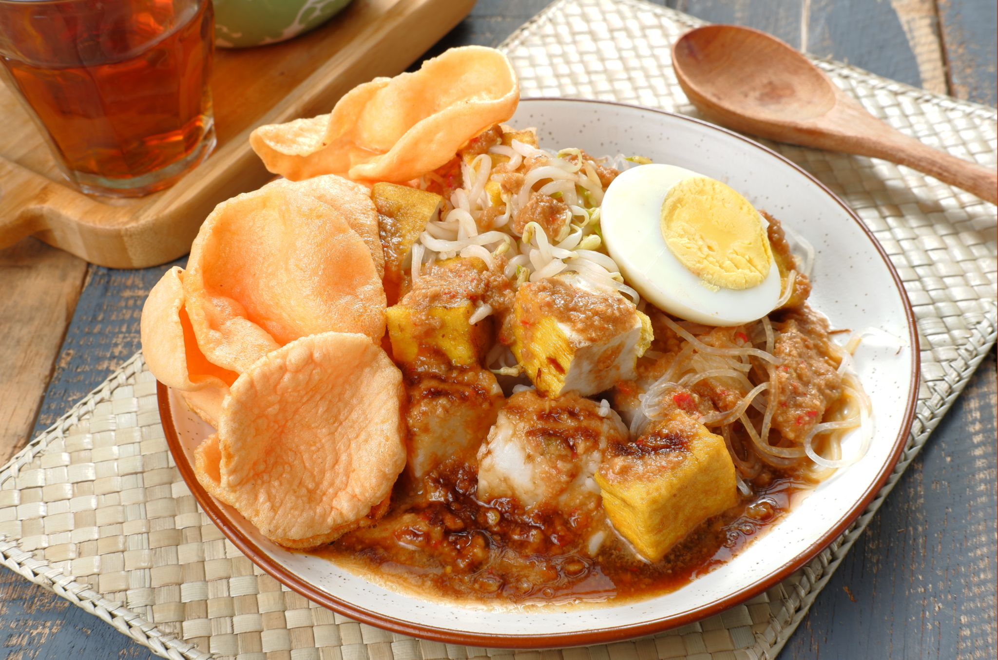 Ketoprak dan Sejarahnya: Kuliner Merakyat Sepanjang Masa - ExportHub.id